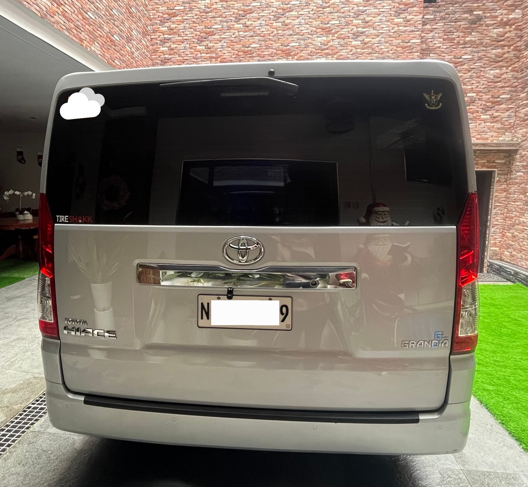 Get Used Toyota Hiace 52290 Price & Sellers Information | Carmudi