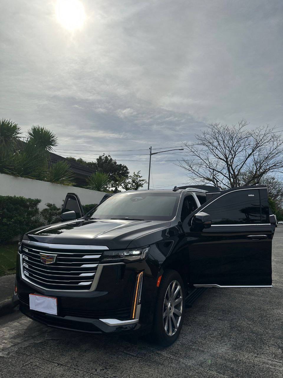 Cadillac Escalade Price Philippines, June Promos, Specs & Reviews