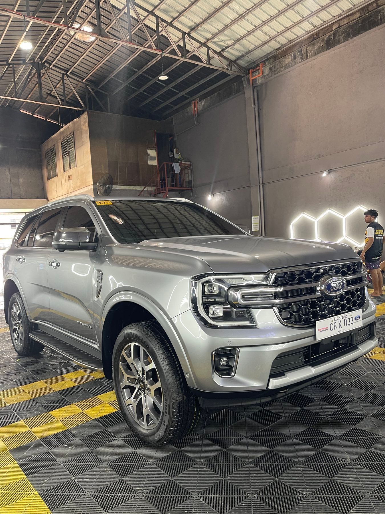 Ford Everest 2.0L Turbo Titanium Plus 4x2 AT Price & Specs Philippines ...