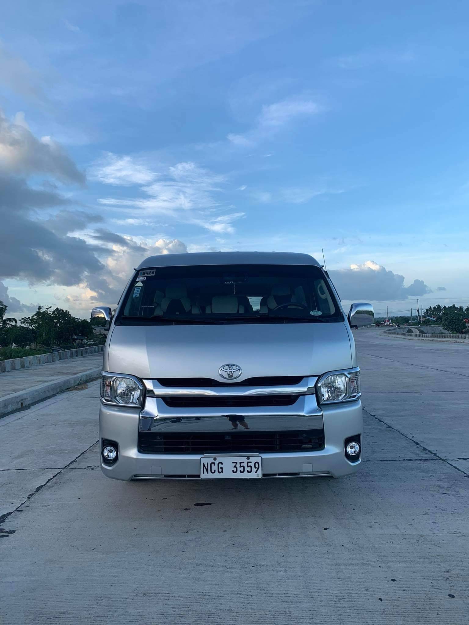 Used & 2nd hand Toyota Hiace for Sale in Philippines