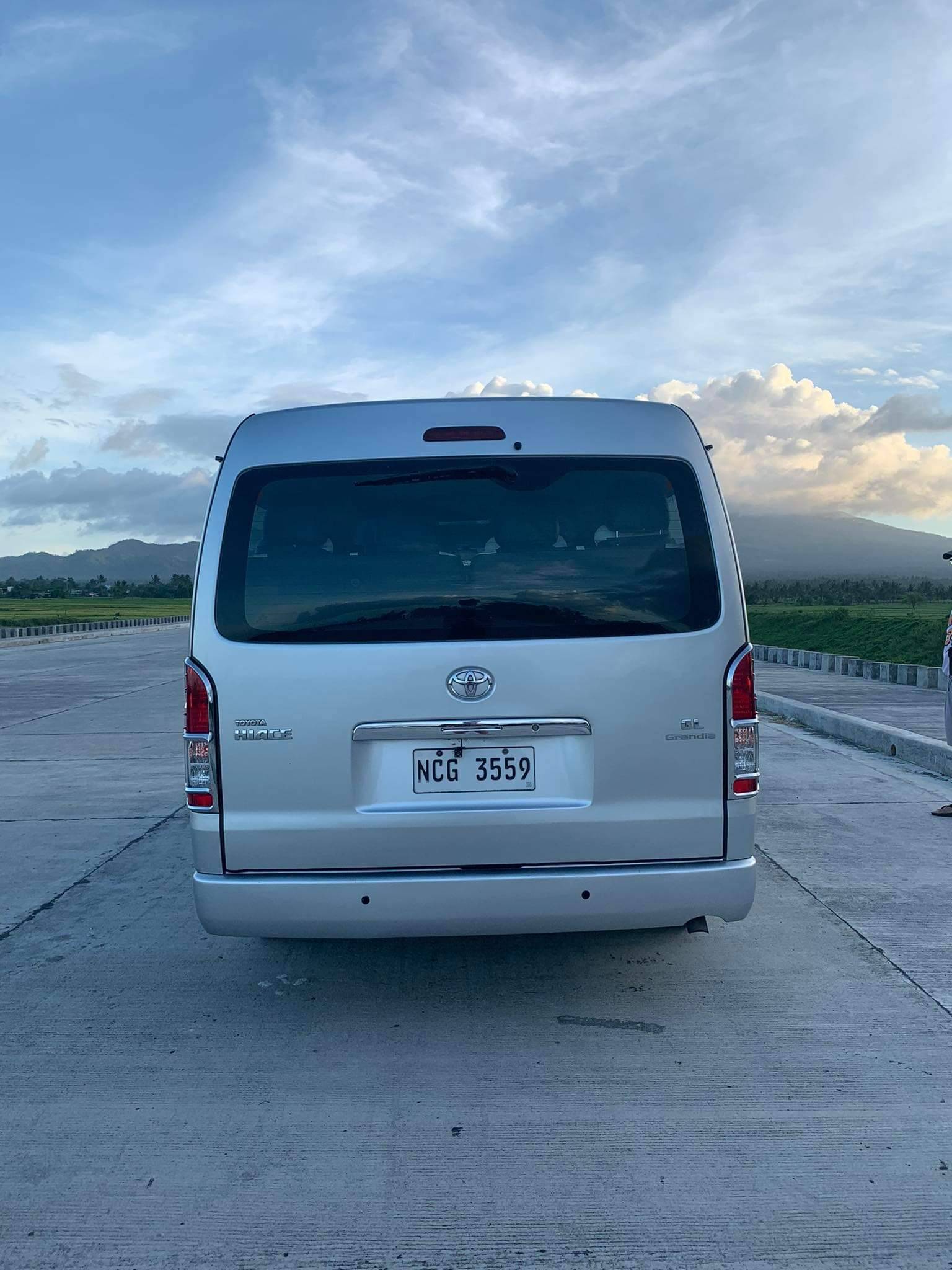 Used & 2nd hand Toyota Hiace for Sale in Philippines