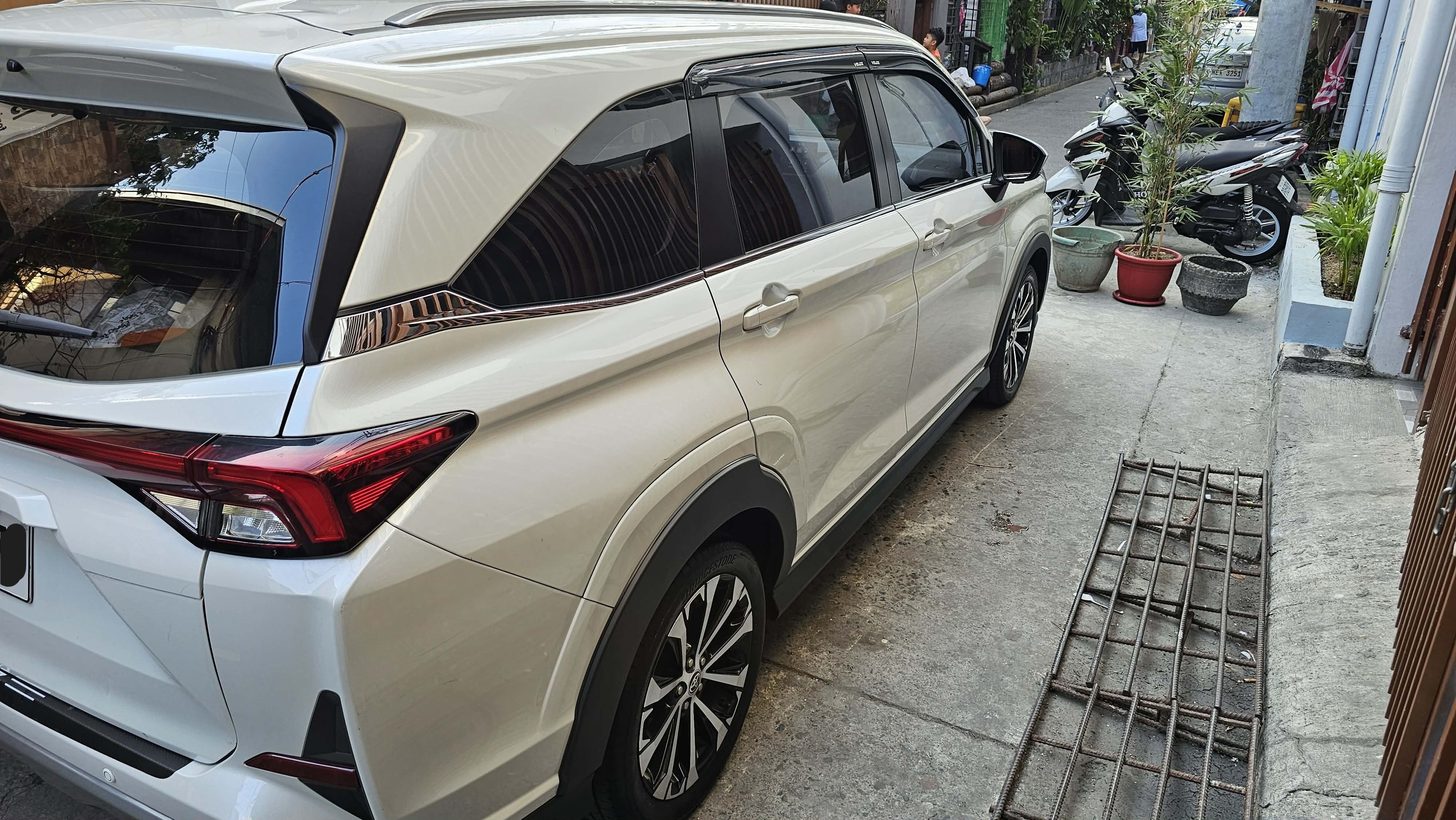 Toyota Veloz 2026 Price List Philippines, Promos, Specs - Carmudi