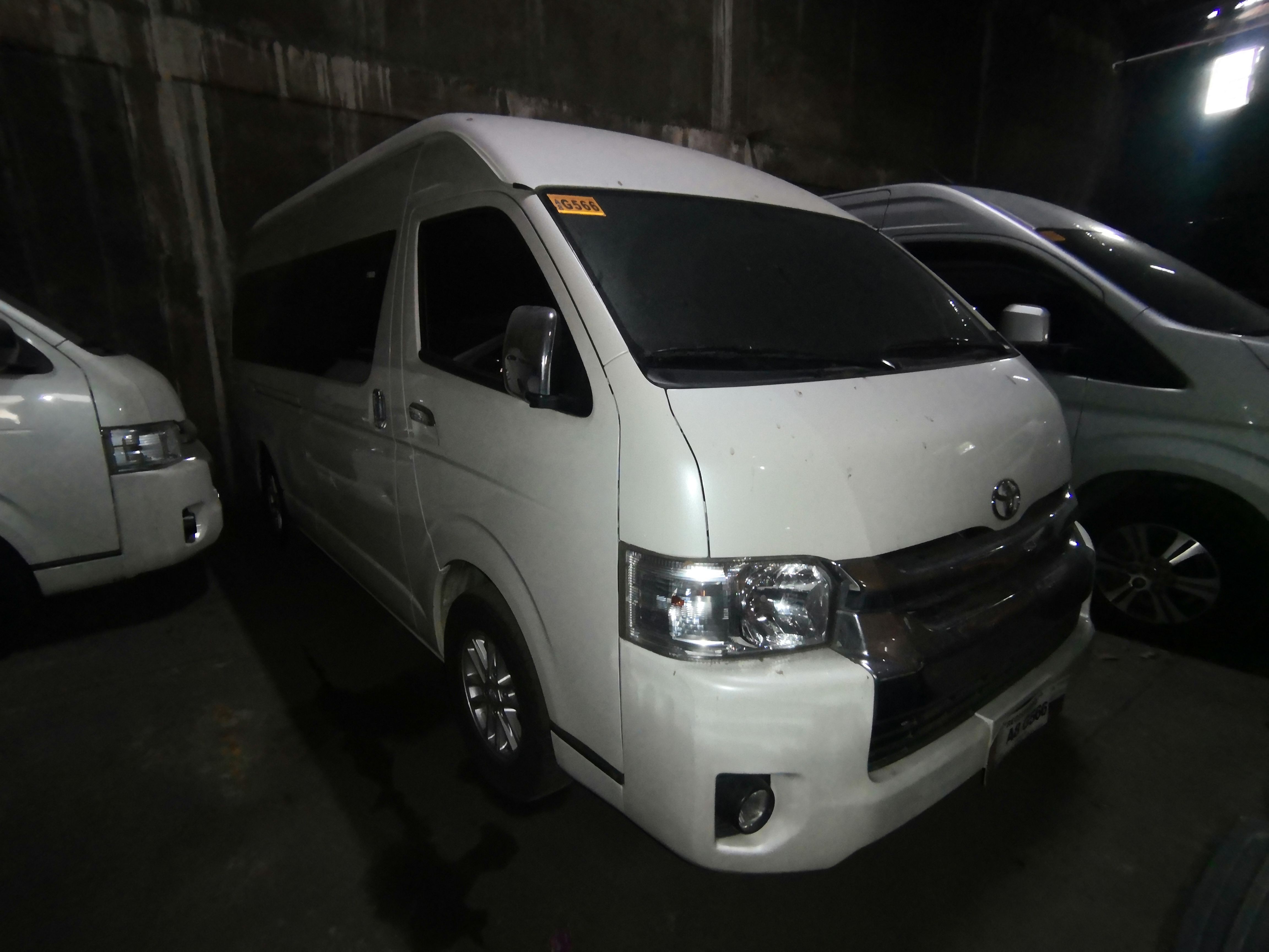 Get Used Toyota Hiace LXV 37342 Price & Sellers Information | Zigwheels