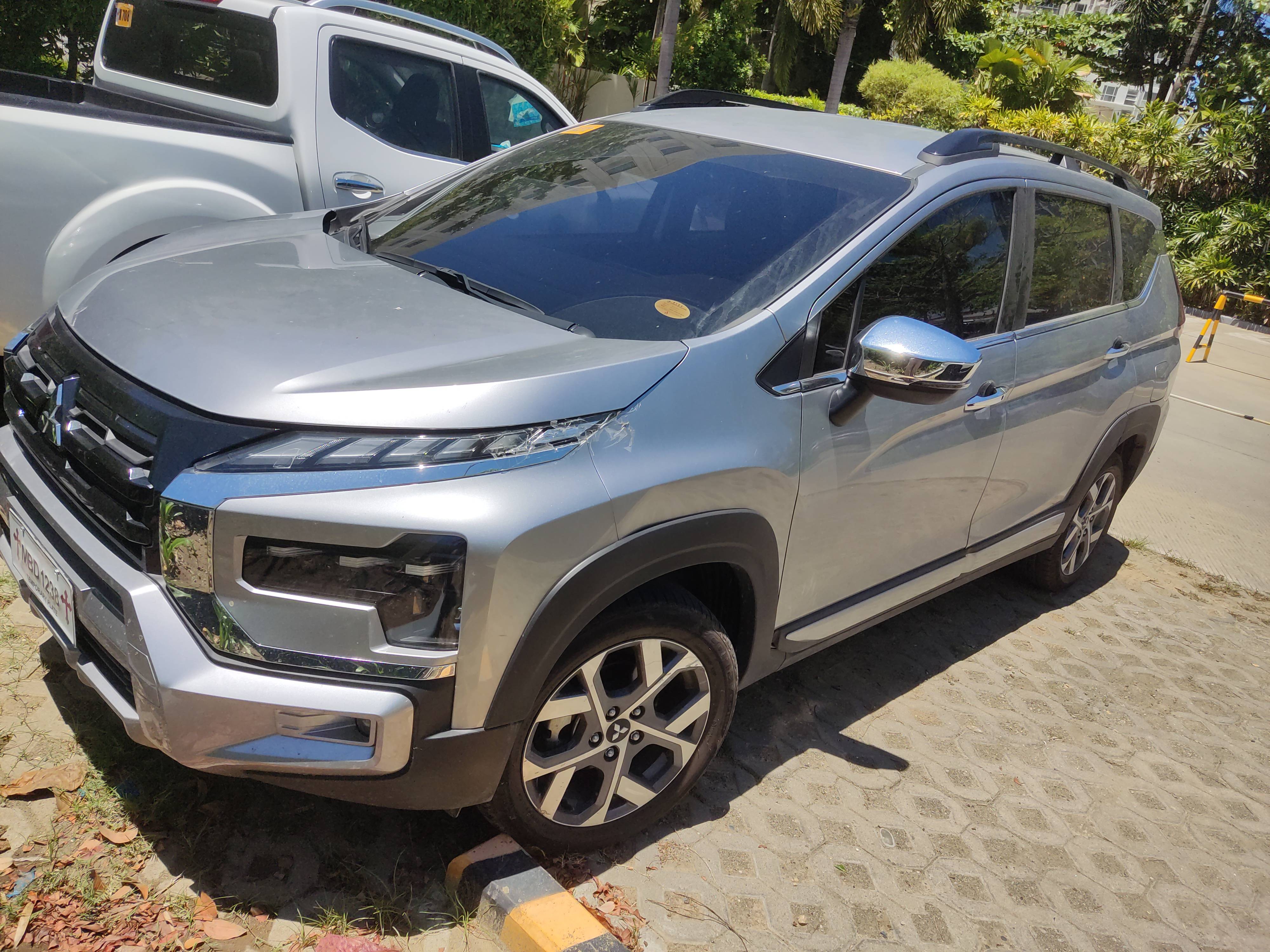 Get Used Mitsubishi Xpander Cross 49070 Price & Sellers Information ...
