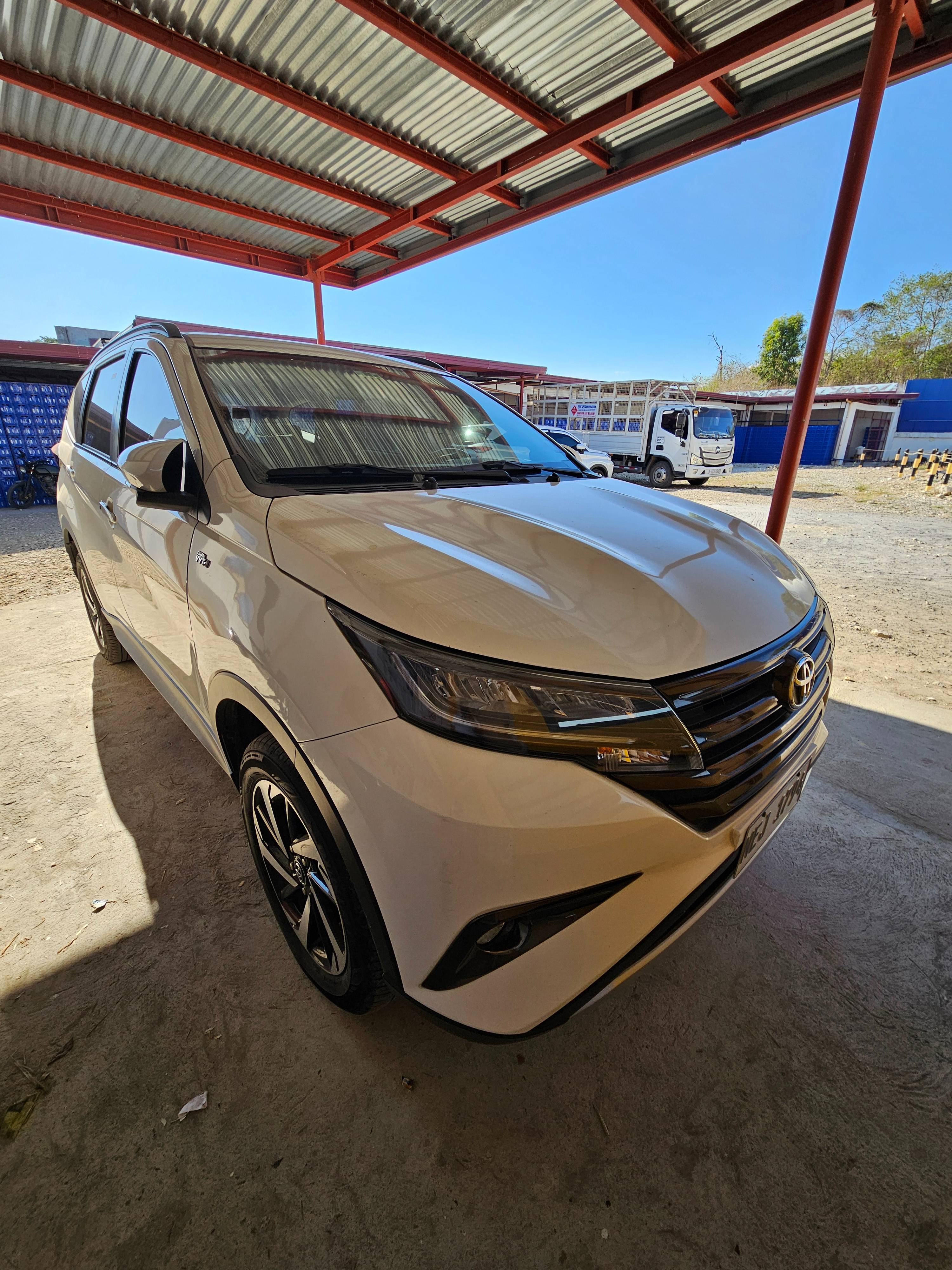 Get Used Toyota Rush 49089 Price & Sellers Information | Carmudi