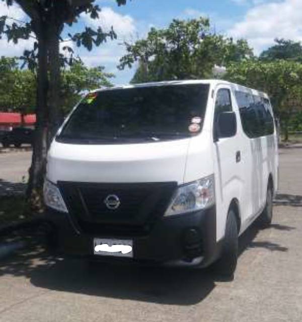 Nissan NV350 Urvan Premium M/T 15-Seater Price & Specs Philippines | Carmudi.com.ph