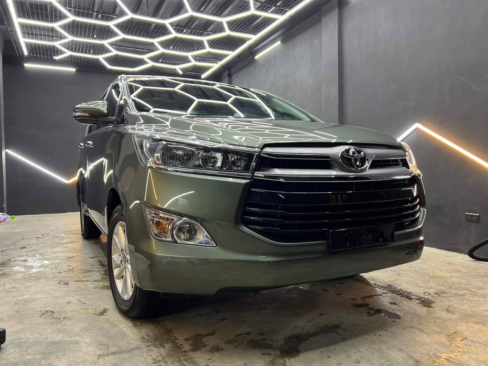Toyota Innova 2.0 G Gas AT Price & Specs Philippines | Carmudi.com.ph