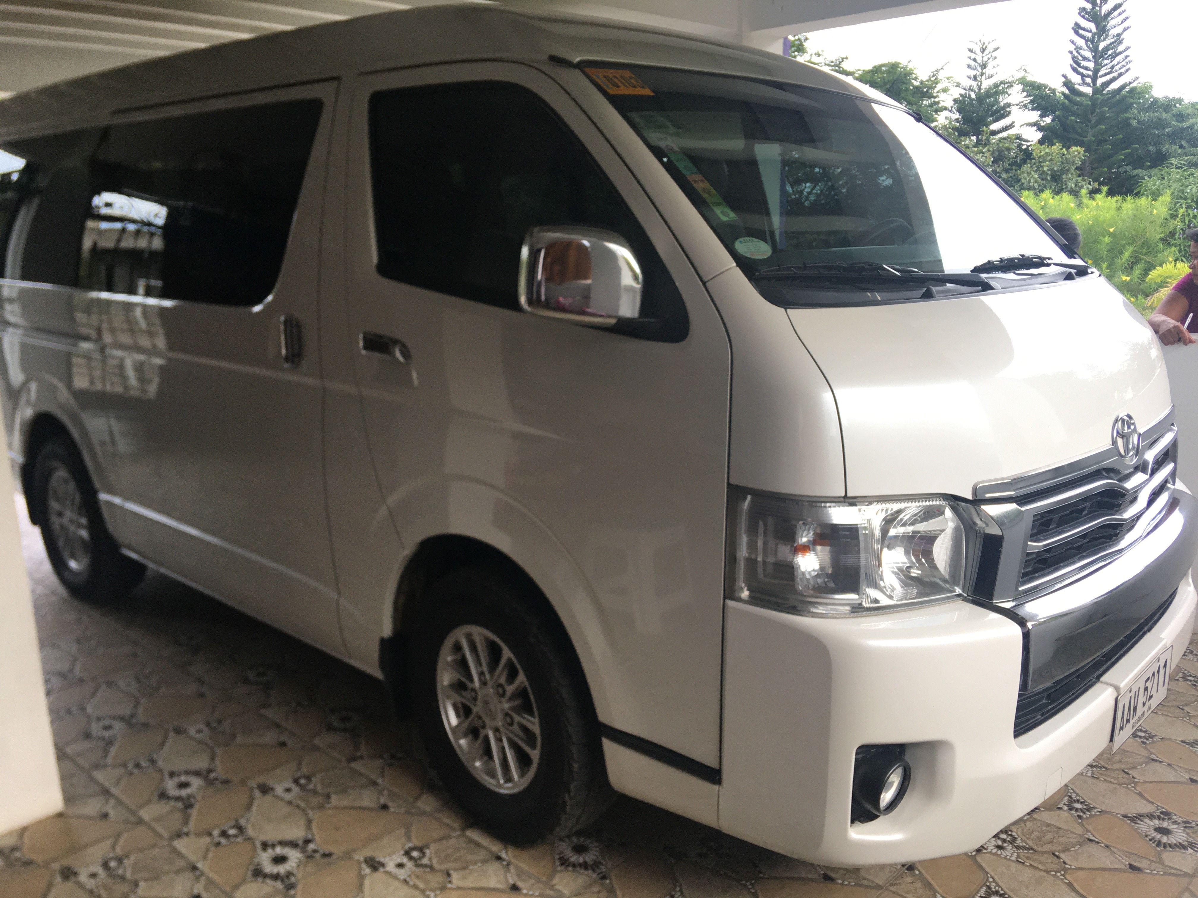 Used & 2nd hand Toyota Hiace LXV for Sale in Philippines