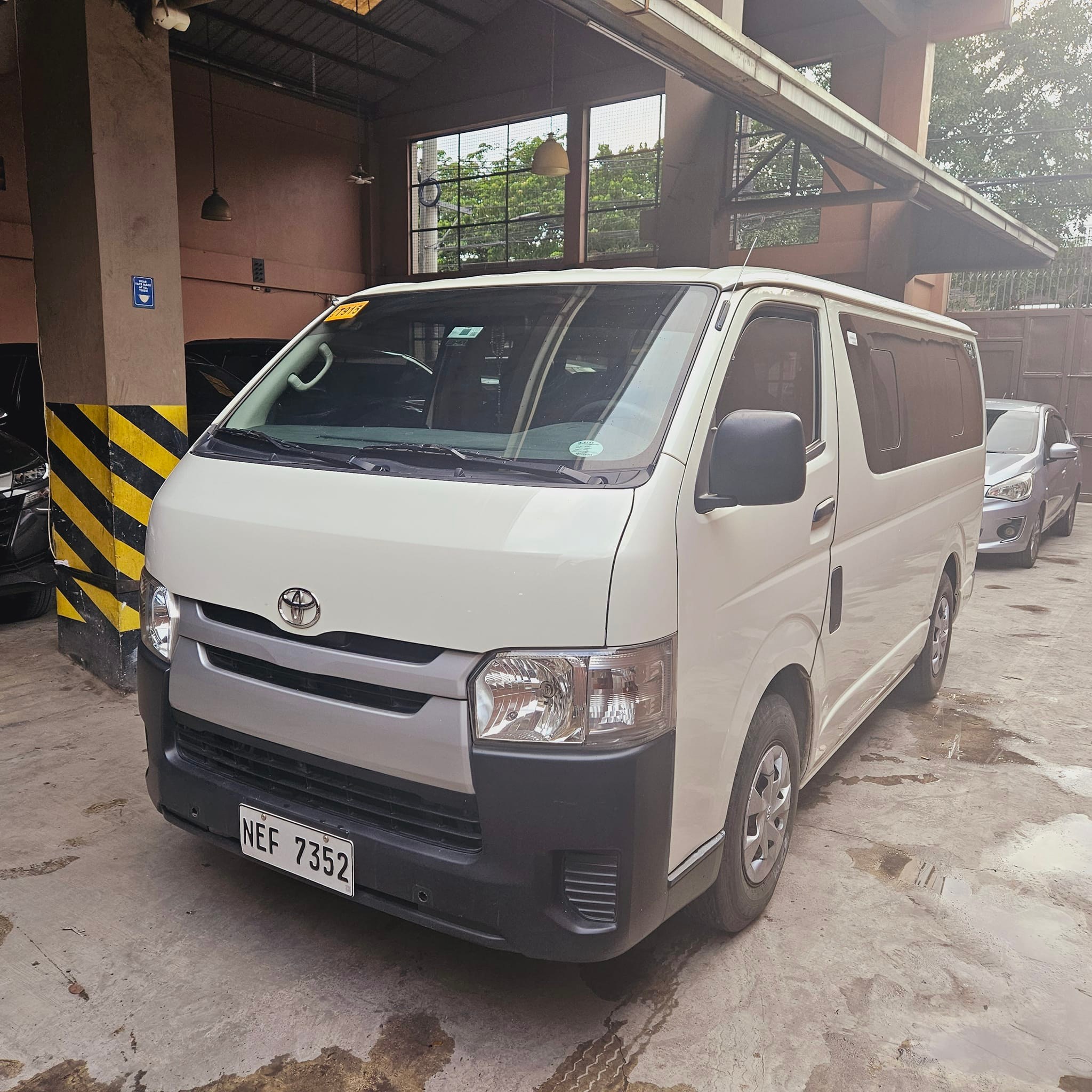 Used & 2nd hand Toyota Hiace for Sale in Philippines
