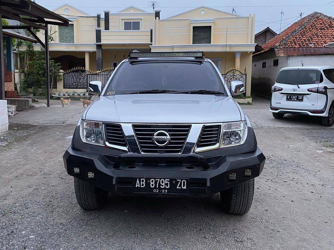 Spesifikasi Nissan Navara - konfigurasi & Fitur | Oto
