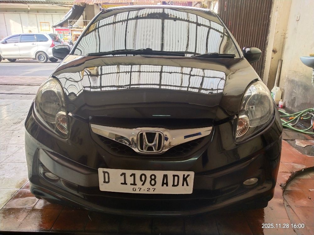Dapatkan Informasi Harga & Penjual Mobil Bekas Honda Brio 2015 671943 ...