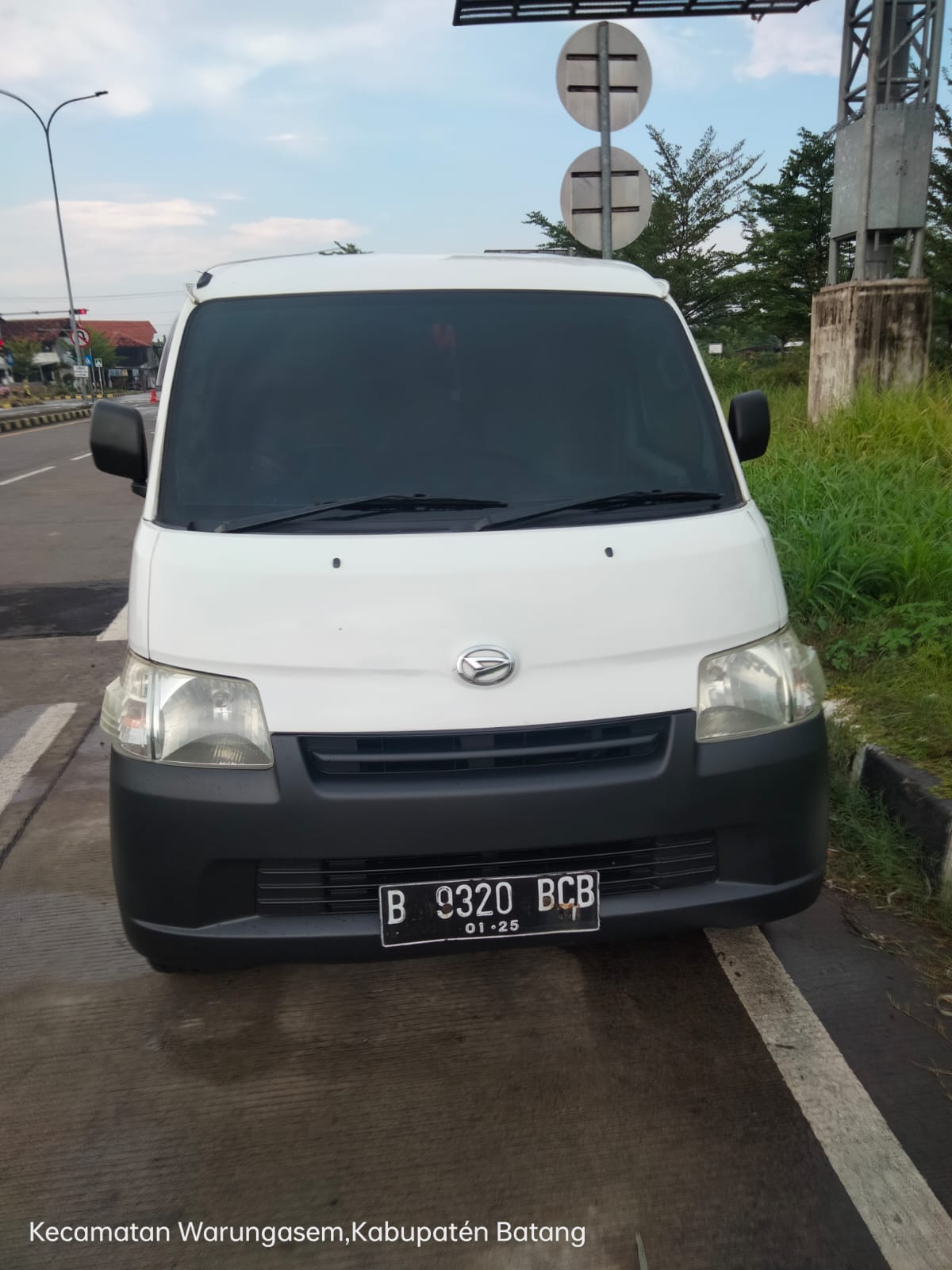 Dapatkan Informasi Harga & Penjual Mobil Bekas Daihatsu Grand Max 2010 ...