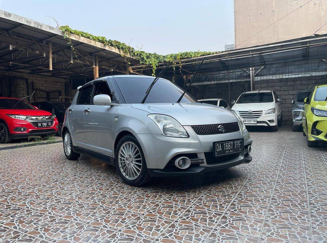 Harga OTR Suzuki Swift 2024 di Tangerang - Simulasi Kredit & Cicilan | Oto