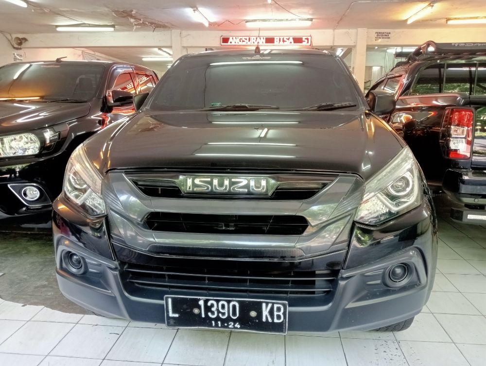 Isuzu MuX 2024 Harga OTR, Promo September, Spesifikasi & Review