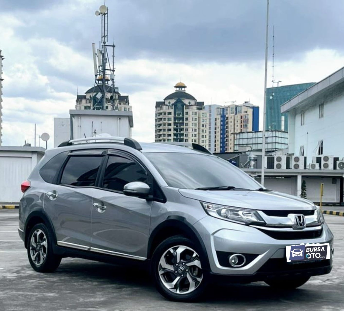 Dapatkan Informasi Harga & Penjual Mobil Bekas Honda BRV 2017 672076 ...