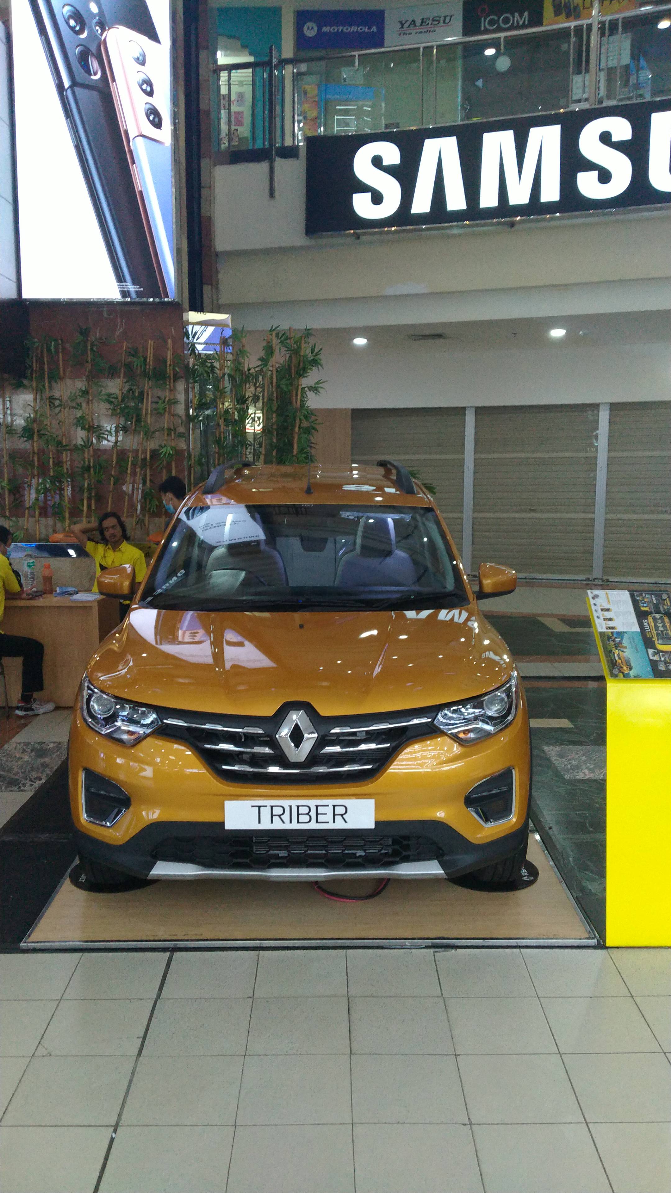 Daftar Harga, Promo, Spek & Galeri Renault Triber - Zigwheels Indonesia