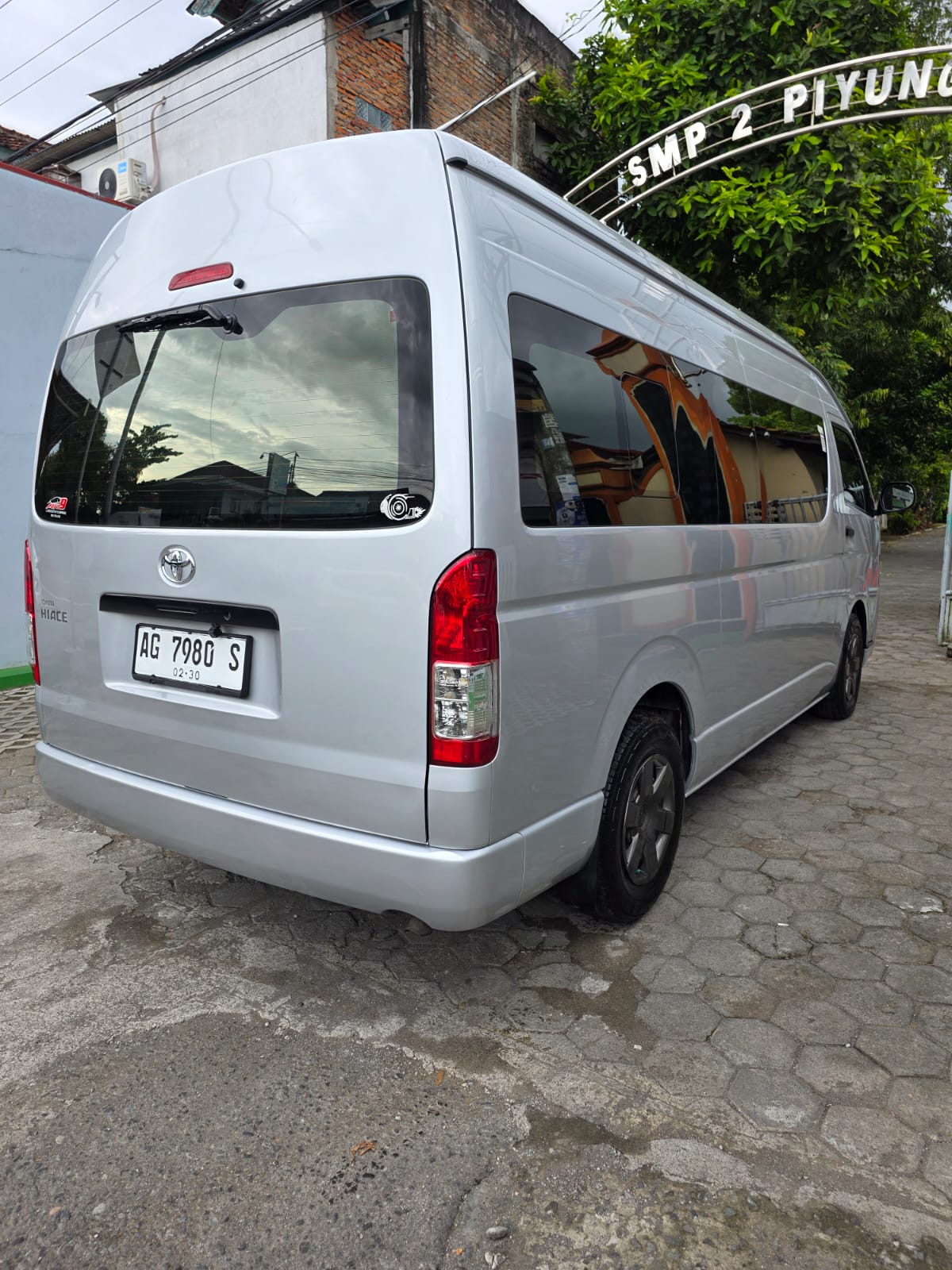 Harga Mobil Toyota Hiace Bekas Murah Di Juni 2025 - Zigwheels Indonesia