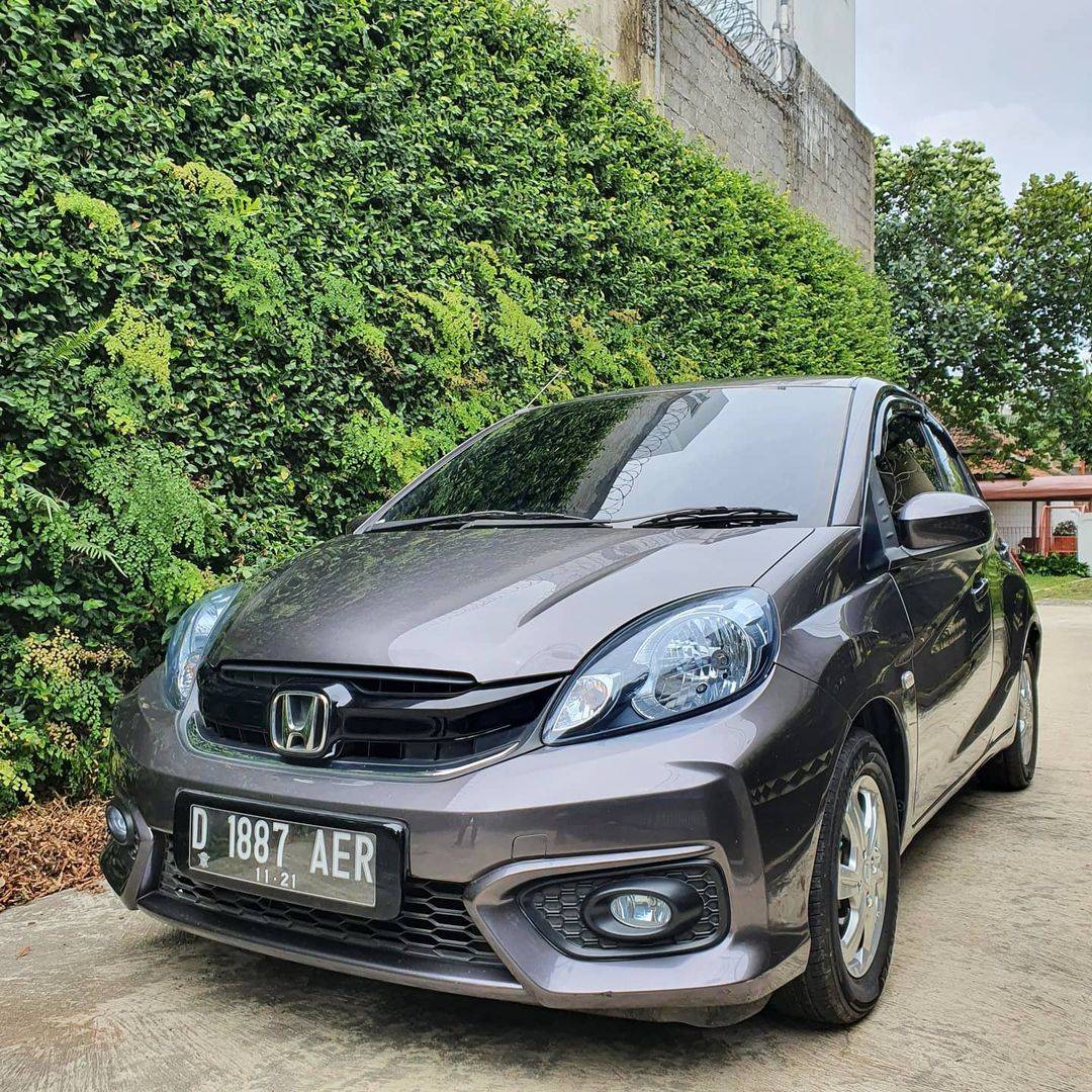 Harga OTR Honda Brio 2022 di Balikpapan - Simulasi Kredit & Cicilan | Oto