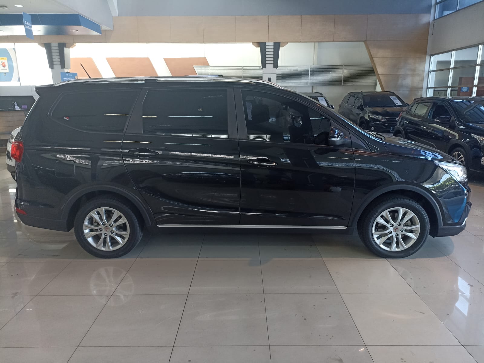 Wuling Cortez 2025 Price, Promo February, Spec & Reviews