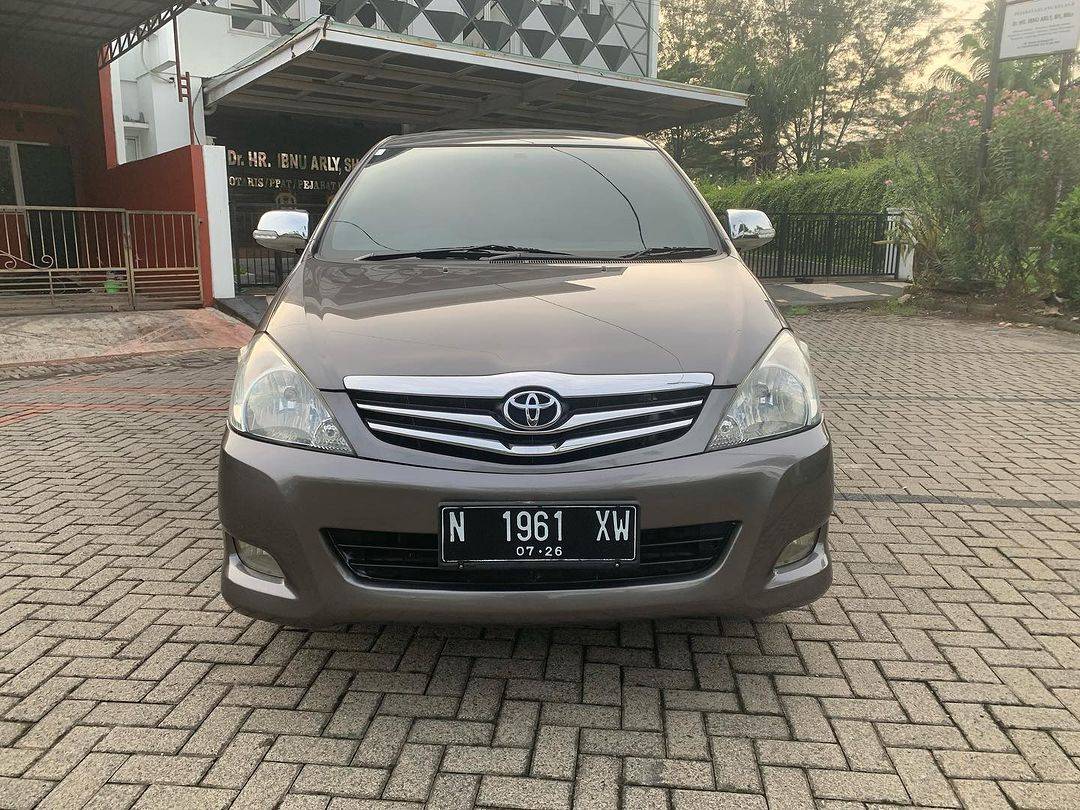 Harga OTR Toyota Kijang Innova Zenix 2025 di Bekasi - Lihat Simulasi ...