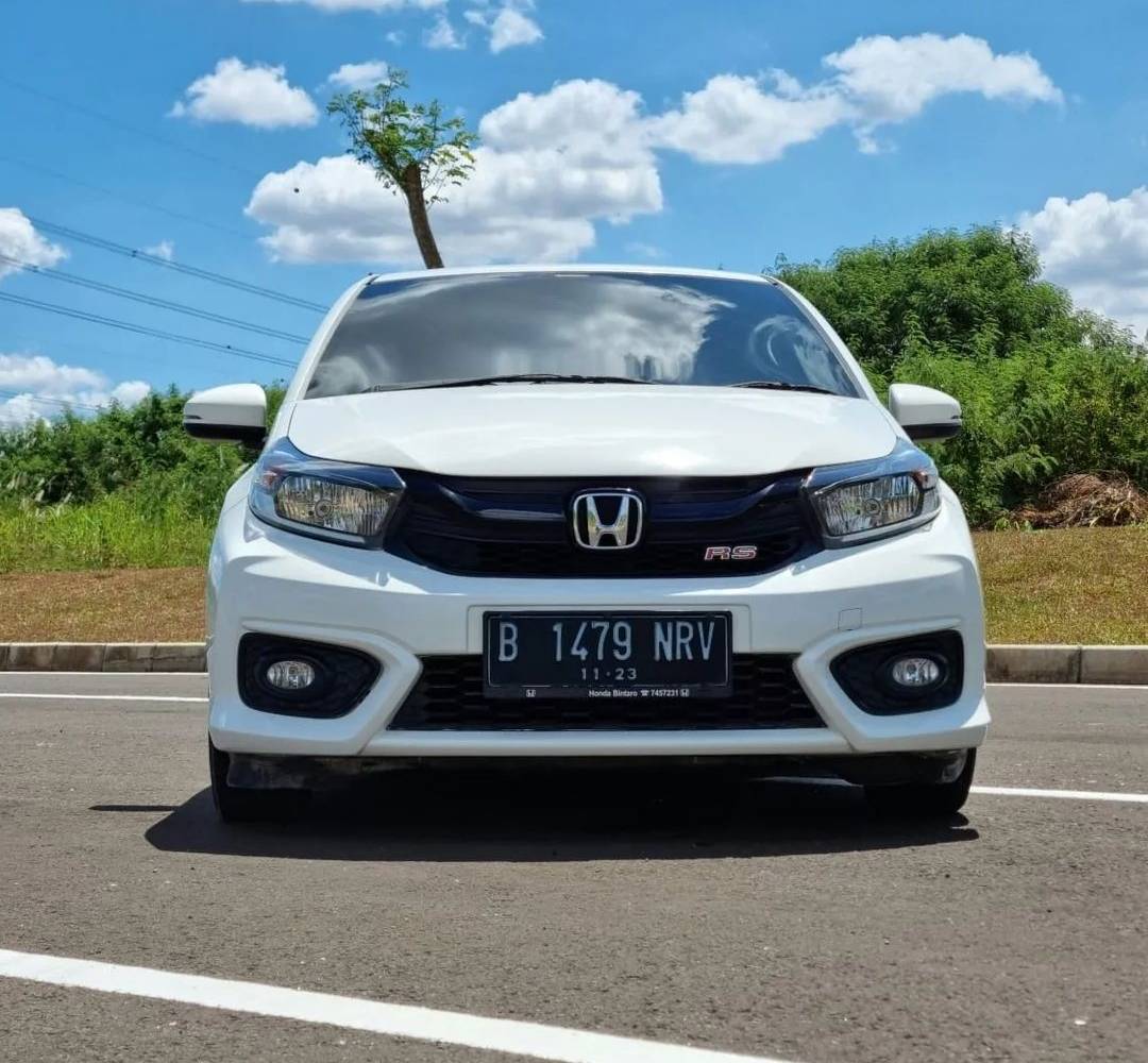 Harga OTR Honda Brio 2025 di Batam - Simulasi Kredit & Cicilan | Oto