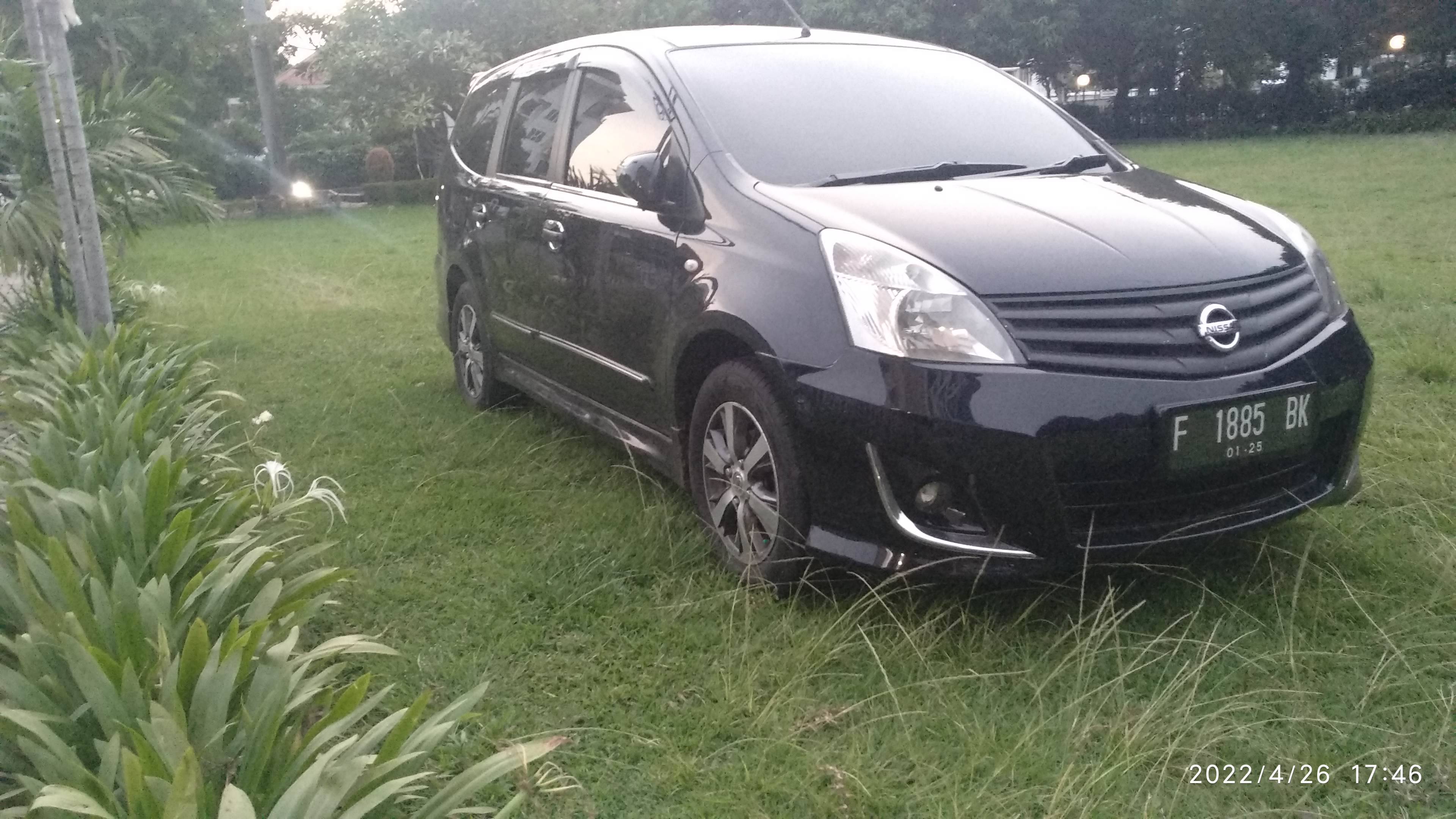 Nissan Grand Livina Specification - All Details & Features | Oto