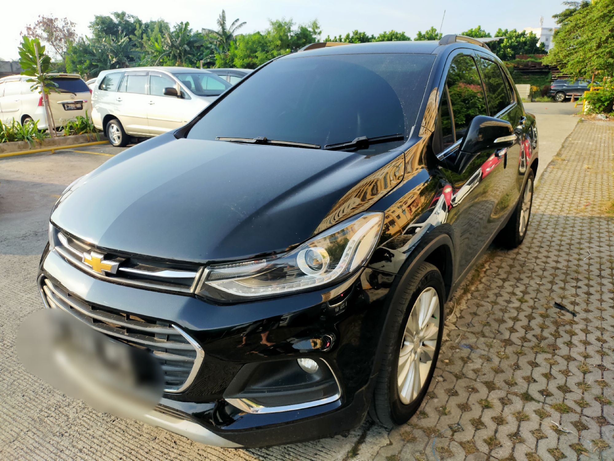 Chevrolet Trax Colors, Pick from 7 color options | Oto