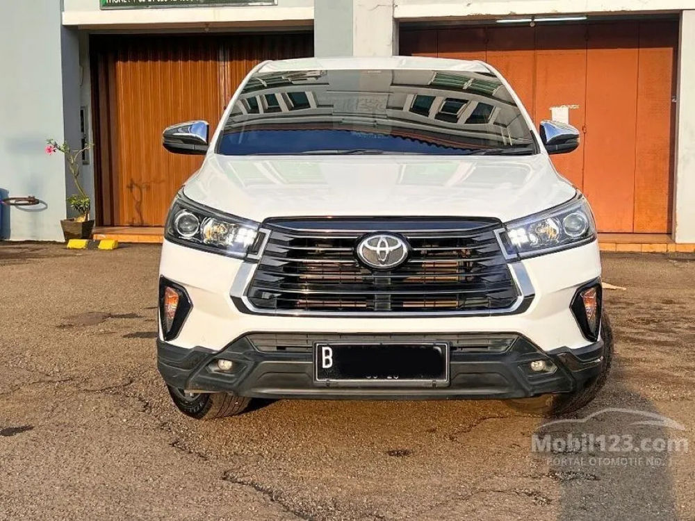 Toyota Venturer Brochure | Download & Read all Specifications | Oto