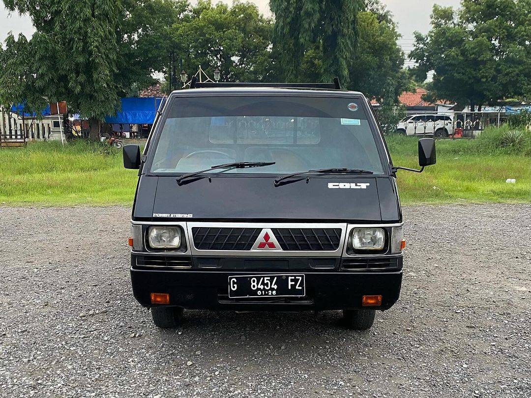 Harga OTR Mitsubishi L300 2024 di Jambi - Simulasi Kredit & Cicilan | Oto