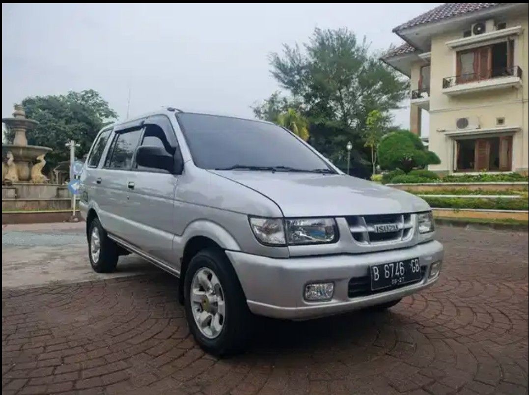 Dapatkan Informasi Harga & Penjual Mobil Bekas Isuzu Panther 2002 ...