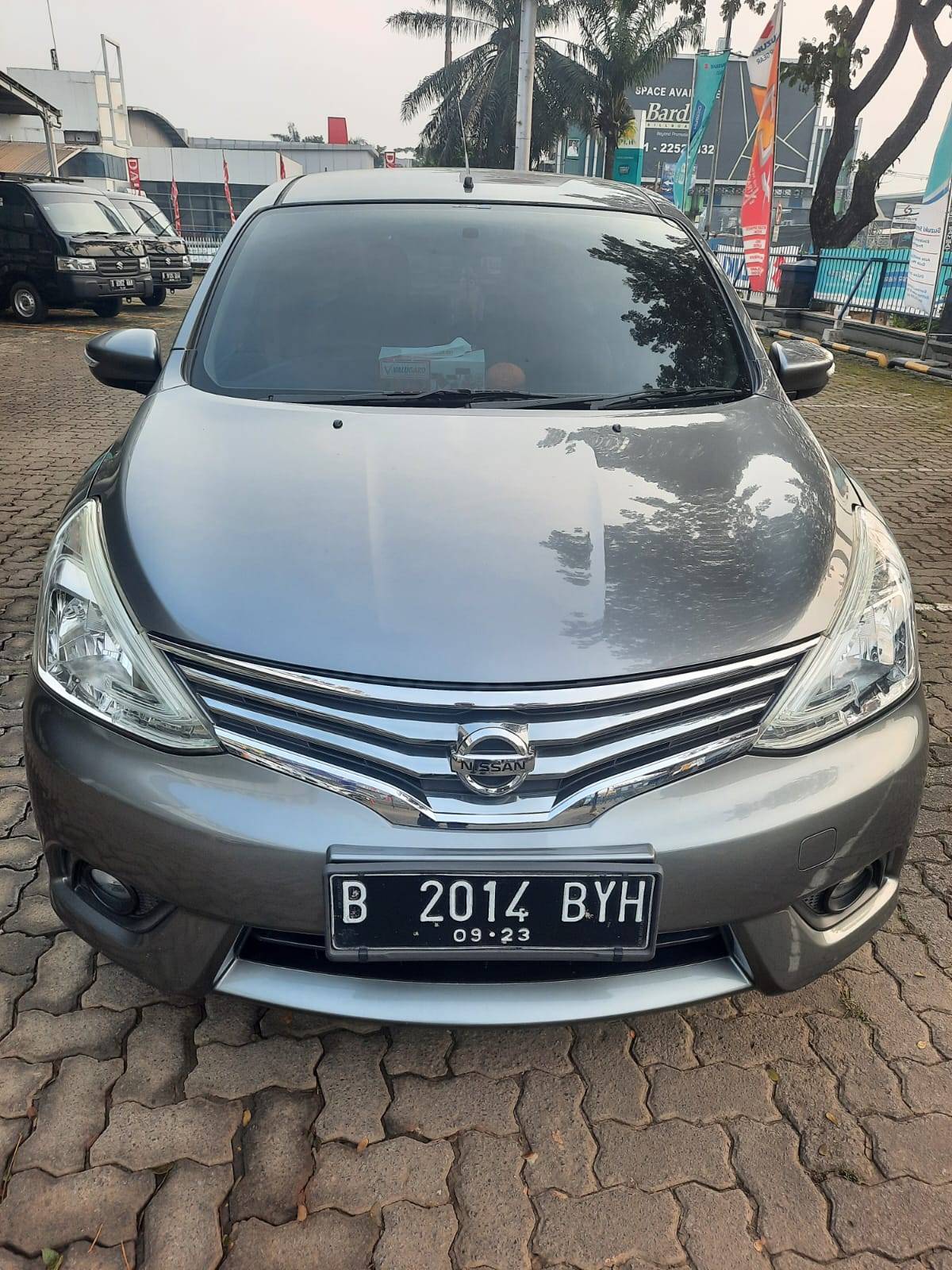 Nissan Grand Livina Brochure | Download & Read all Specifications | Oto