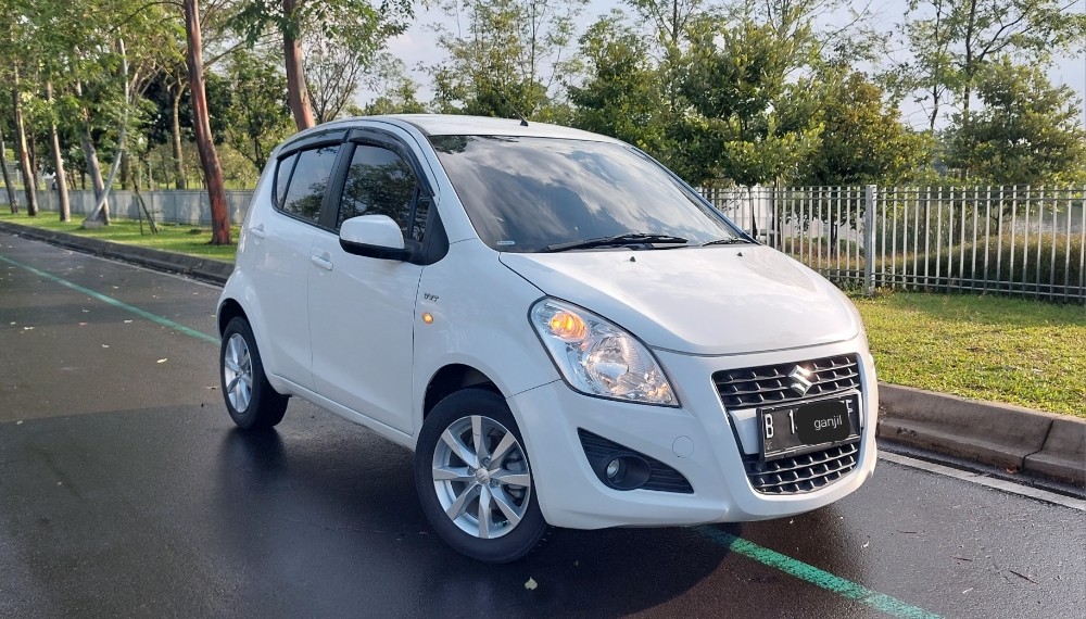 Gambar Suzuki Splash - Lihat Foto Interior & Eksterior | Oto