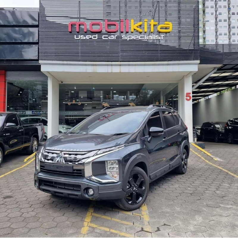 Harga OTR Mitsubishi Xpander Cross 2024 - Simulasi Kredit & Cicilan | Oto