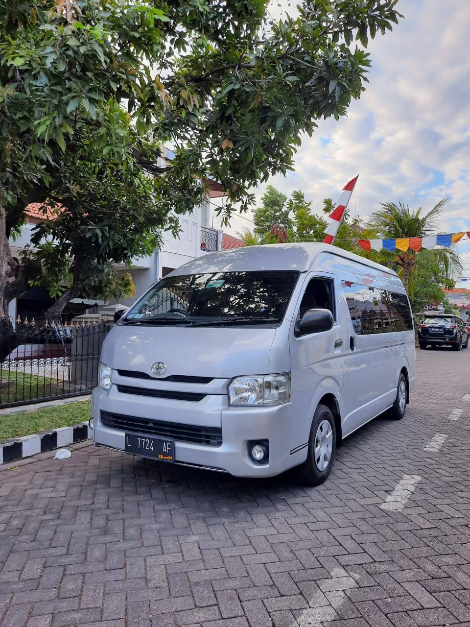 Harga Mobil Toyota Hiace Bekas Murah Di November 2022 - Zigwheels Indonesia