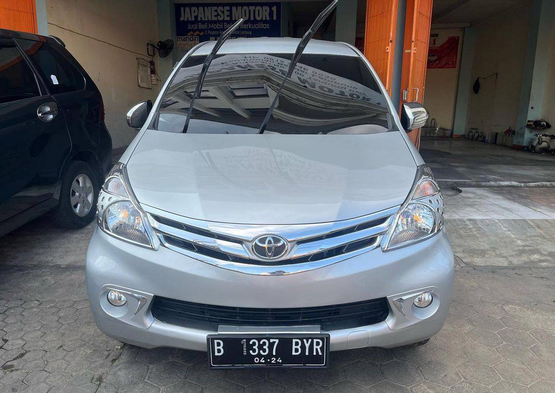 Gambar Toyota Avanza 2025 | Cek Interior, Eksterior & Warna | Zigwheels