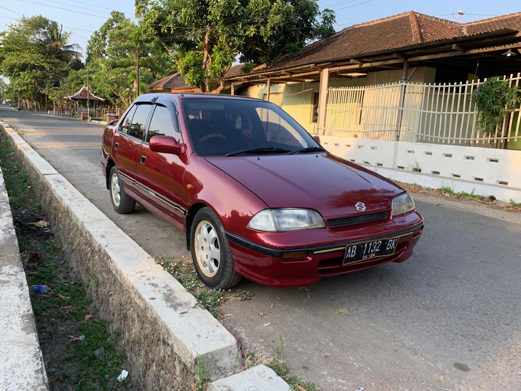 Berapa konsumsi BBM Suzuki Esteem? - Oto