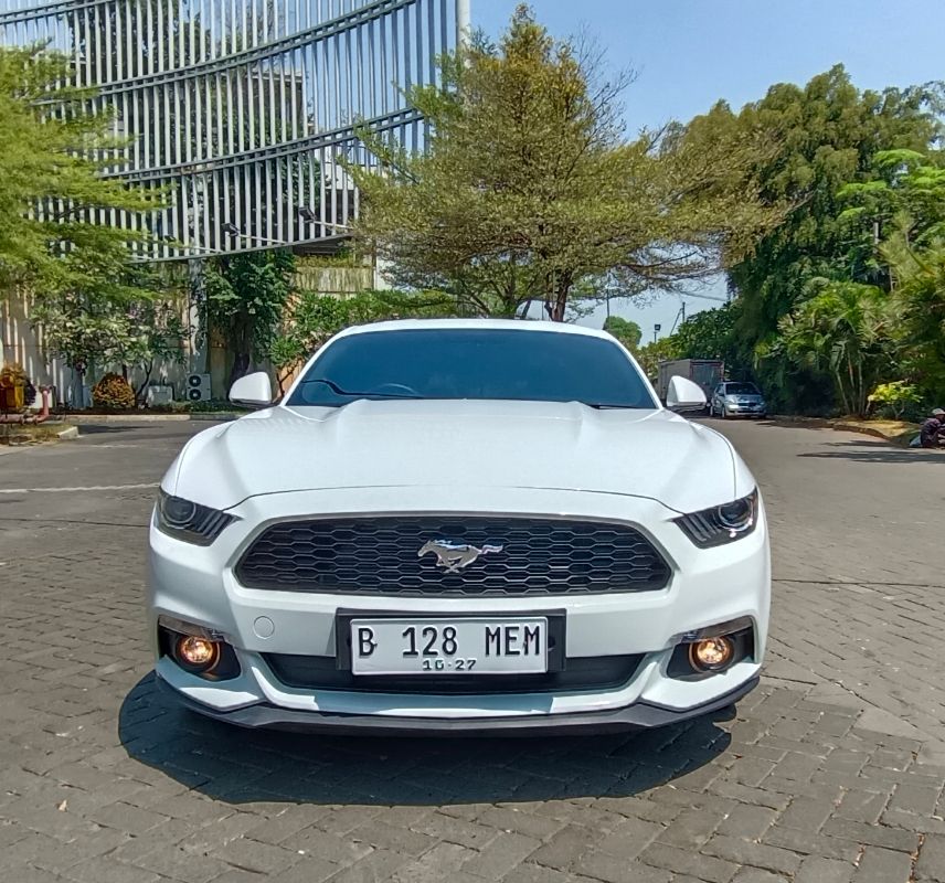 Ford Mustang Specifications & Features - Zigwheels Indonesia