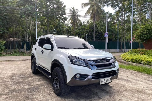 Used 2015 Isuzu MU-X RZ4E 4x2 LS-A MT Price & Sellers Details (41585 ...