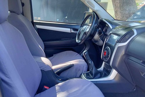 Used 2017 Isuzu mu-X (2015-2021) RZ4E LS-A 4x2 MT Price & Sellers ...