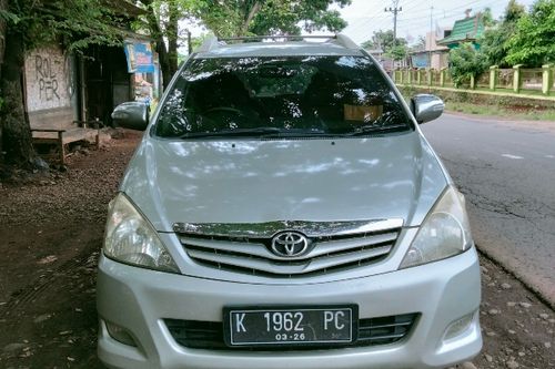 2010 Toyota Kijang Innova Diesel - Mobil Bekas - Waa2